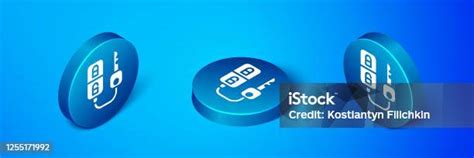 파란색 배경에 리모컨 아이콘이 있는 등각성 자동차 키입니다 자동차 키 및 경보 시스템 파란색 원 버튼입니다 벡터 일러스트레이션 3차원 형태에 대한 스톡 벡터 아트 및 기타