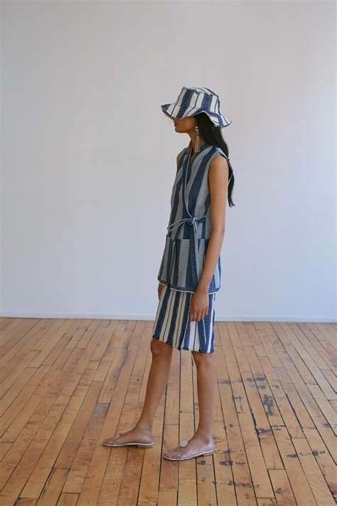 Thomas Bliven I Model Art Edun