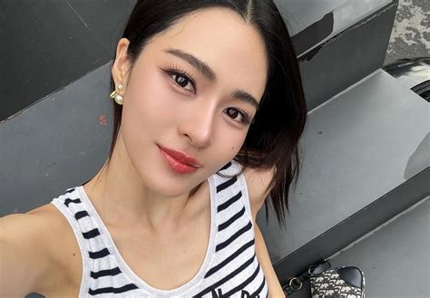 5 Things To Know About Lingling Kwong Hashtag Legend Hong Kong