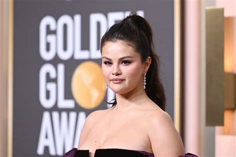 Selena Gomez Dons Ballon Sleeves in Valentino Dress at Golden Globes