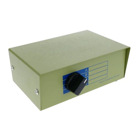 Manual Switch 4 Port DB9 Female Cablematic