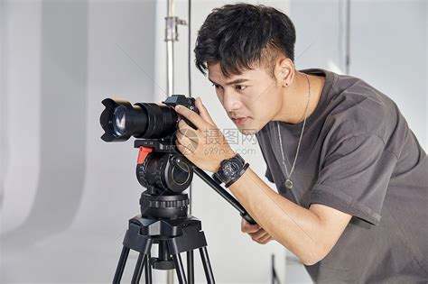 摄影师工作形象高清图片下载 正版图片501673402 摄图网 摄影师工作形象高清图片下载 正版图片501673402 摄图网