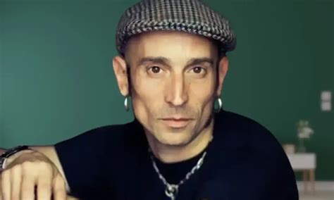 Fito Cabrales Vida Música Y Legado Del Poeta Del Rock Español