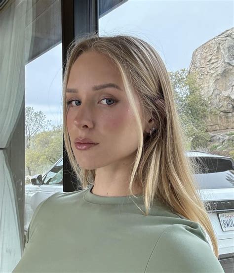 Caroline Zalog Rprettygirls