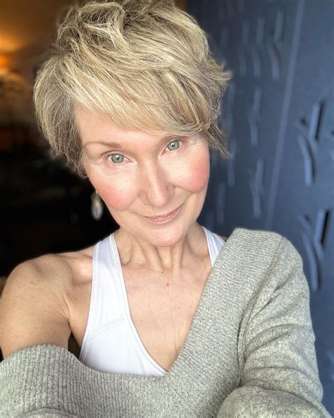 33 Power Pixie Haircuts For Women Who Own The Room After 50