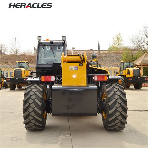 Lifiting Height 6800mm 3 Ton 4 Telehandlers Compact Rotating