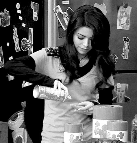 Miranda Cosgrove Gifs Pt Tumbex