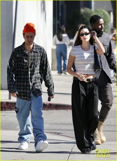 Justin Hailey Bieber Grab Lunch In WeHo After Celebrating Her Birthday In Tokyo Photo 4862154