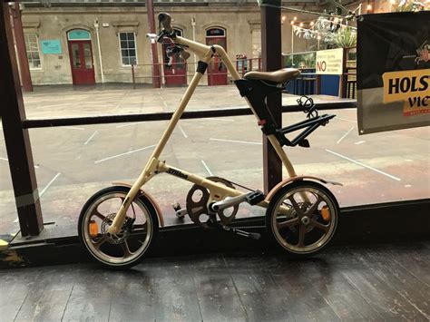 The History Of The Strida Folding Bike One Of The Most Unusual City