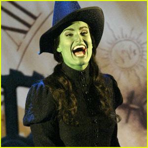 Wicked The Musical Elphaba Idina Menzel
