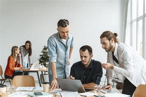 Qa инженер кто это карьерный путь какие навыки требуются в 2023 году Материал НЦРДО