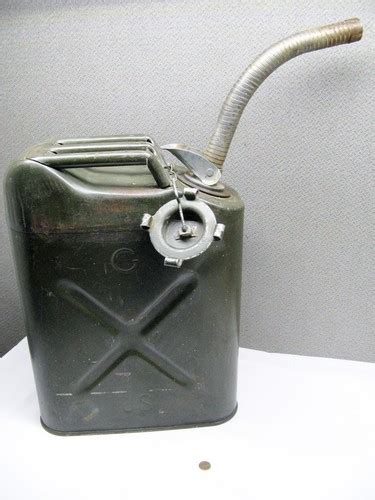 Vintage 1968 Rieke Usmc 5 Gal Metal Jerry Can Nice Clean Ebay