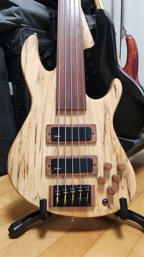 R 베이스 플랫리스 5현 판교 합니다 중고악기 뮬