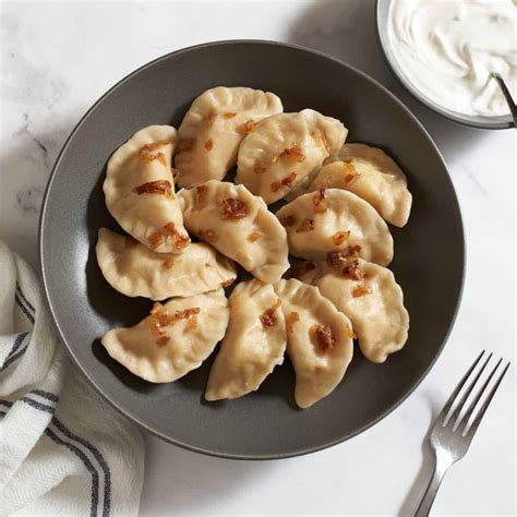 Ukrainian Food Vareniki Ukrainian Cheese Vareniki And Ways To Help