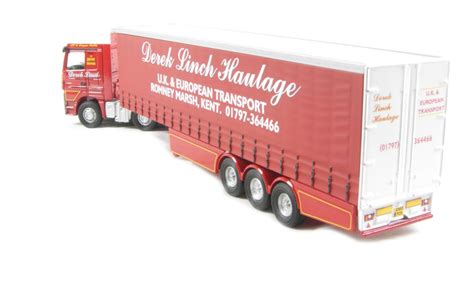 Corgi Cc18207 Mercedes Actros Cs Derek Linch