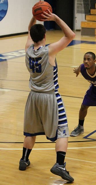 Stumbo Epitomizes Consistency Alice Lloyd College