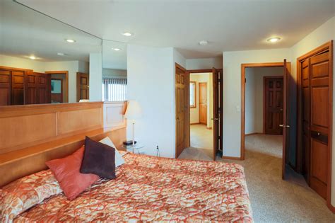 Glidden Lodge Beach Resort Redweek