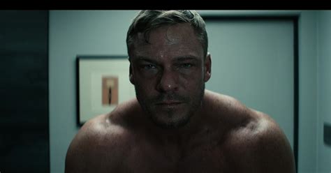 Auscaps Alan Ritchson Shirtless In Reacher 2 01 Atm
