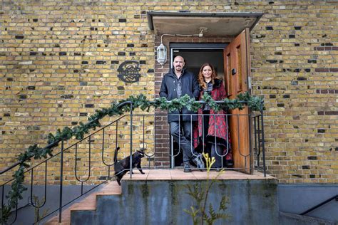 Leif Och Caroline Grimwalker ”vi är Moraliska Författarhoror”