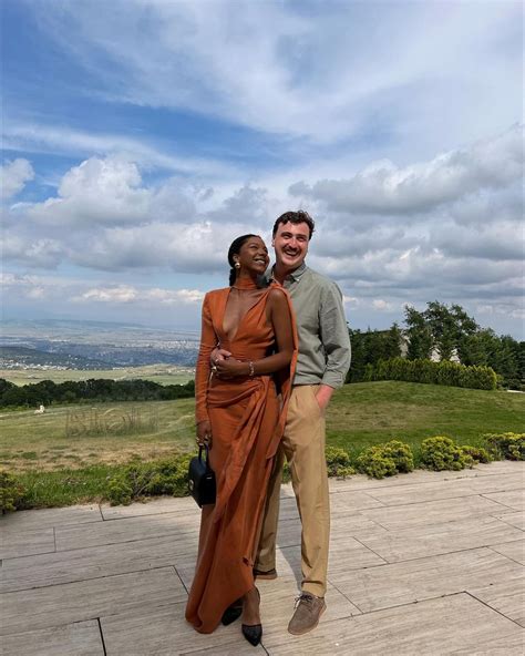 დაბადების დღეს გილოცავ ჩემო სიყვარულო მარიამ სანოგოს მეუღლე იუბილარია Marao