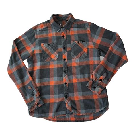 2 Mens Small Flannels Rusty Northwest Depop