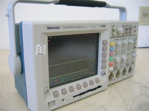 Tektronix Tds3034b Oscilloscope 300 Mhz W Tds3gv