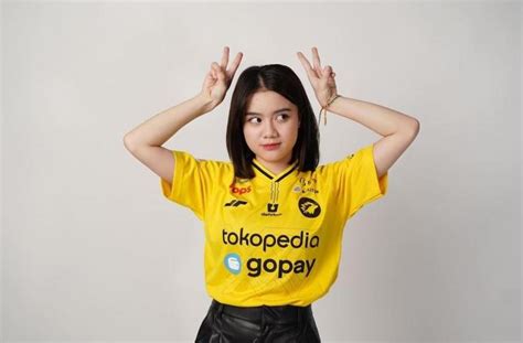 Potret Cantik ONIC Kayes, Gamer Imut Nan Menggemaskan