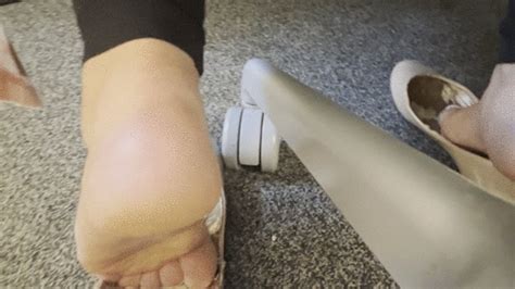 Candid Almost Caught Behind The Chair Dipping And Inside The Worn Flats JS Candid Shoeplay