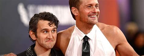 Harry Melling Et Alexander Skarsgård Célèbrent Le Sexe Pervers « Authentique Dans Pillion