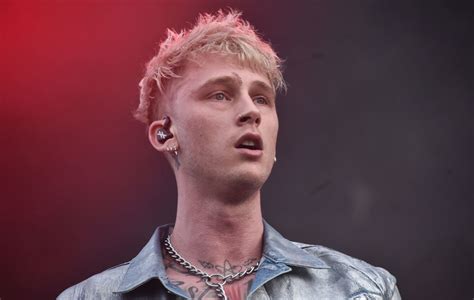 Machine Kelly Gun Mgk Lyrics Songs And Albums Tbmv