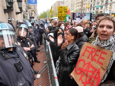 Dozens Of Pro Palestinian Protesters Arrested As Columbia Clears Encampment Israel Palestine