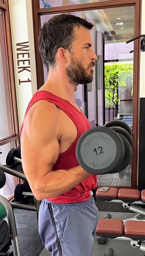 Ryan Reynolds Workout Jonathan Bailey House Jonathan Bailey Workout