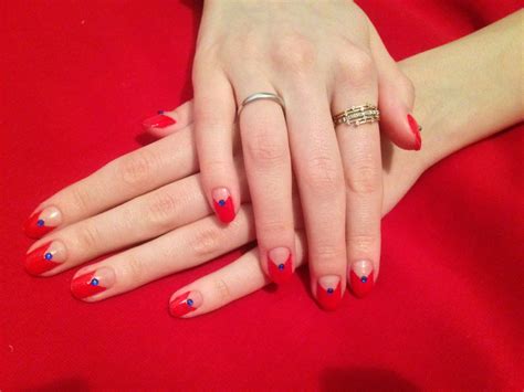 무료 이미지 손가락 빨간 담홍색 네일 말뿐인 매니큐어 인스 타 그램 화장품 정부 때리다 손톱 관리 인공 손톱 손 모델 마리아 Com