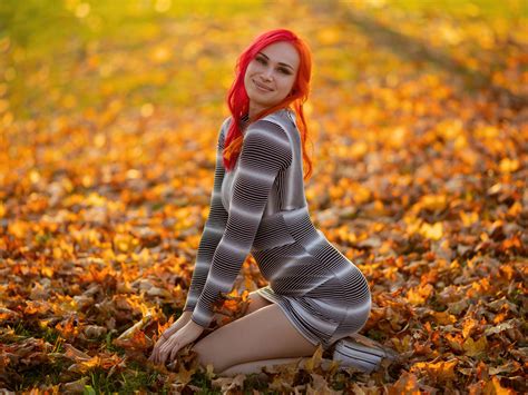 1600x1200 Readhead Girl Sitting Foilage Outdoor Wallpaper 1600x1200 Resolution Hd 4k Wallpapers