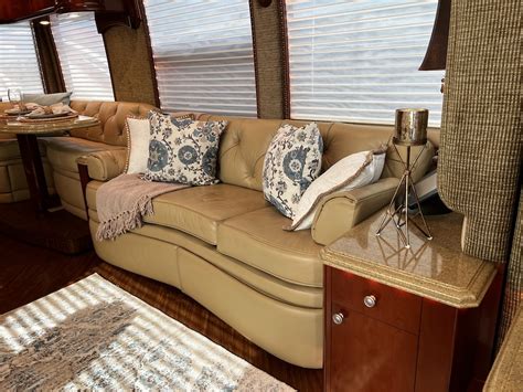 2009 Prevost Liberty Elegant Lady H3 45 Double Slide