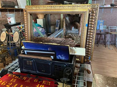 Mystery Lot Of Assorted Large Ornate Frames Also Includes Assorted