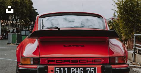 빨간 포르쉐 차량 사진 Unsplash의 무료 수송 이미지