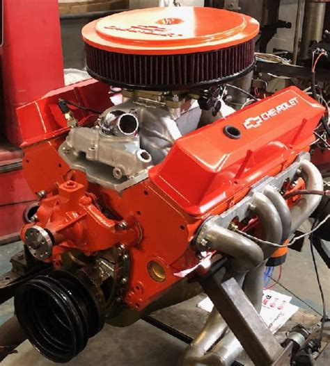 High Performance Small Block Chevy Engine With Trw Forged Pistons Dart Cylinder Heads And Arp