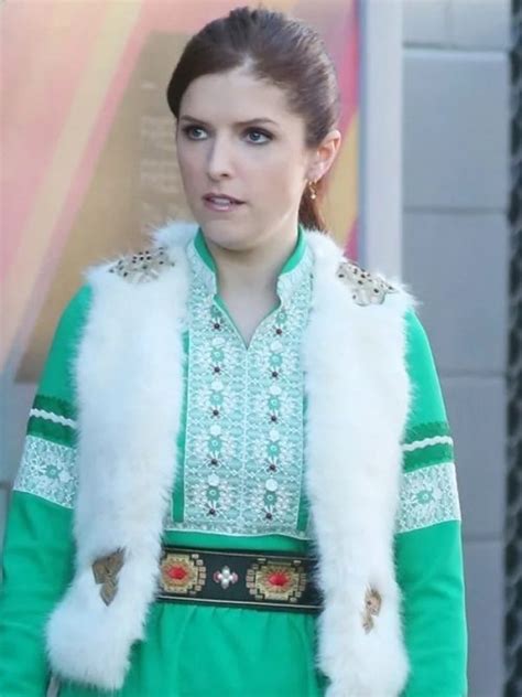 Anna Kendrick Noelle Vest Hit Jacket