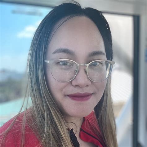 Sarah Lee Linkedin