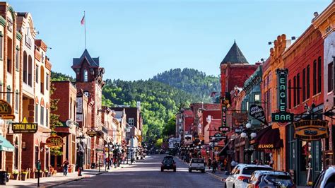 A Complete Guide To Visiting Deadwood South Dakota