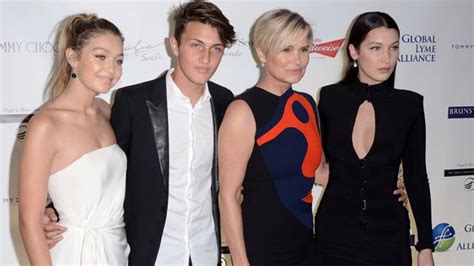 Yolanda Hadid Makes Modelling Comeback Toronto Sun