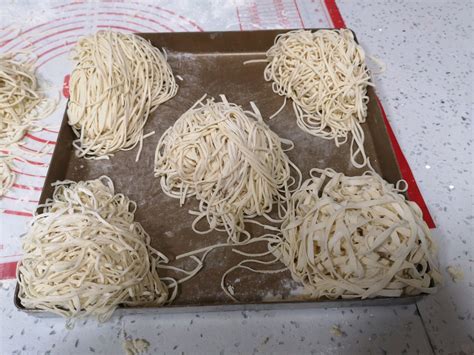 制作面条的步骤图自己做手工面条怎么做手工面条第3页大山谷图库
