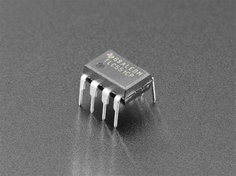 Original TLC551 IC Timer CMOS 555 With 1V To 15V Power Up To 1 8MHz TLC551CP PartsCountry