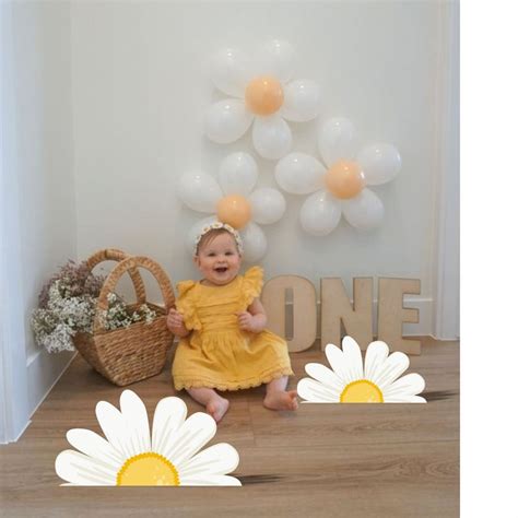 Daisy Cutouts Daiys Birthday Party Decor Daisy Backdrop Etsy