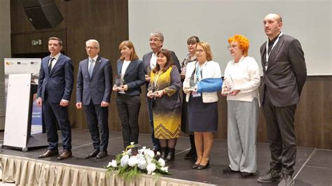 Наградиха най добрите проекти по програмите „Еразъм “ и Европейски корпус за солидарност“ за