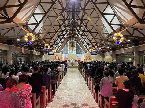Pinoy Catholics Fill Churches For Misa De Gallo On Christmas Eve Gma