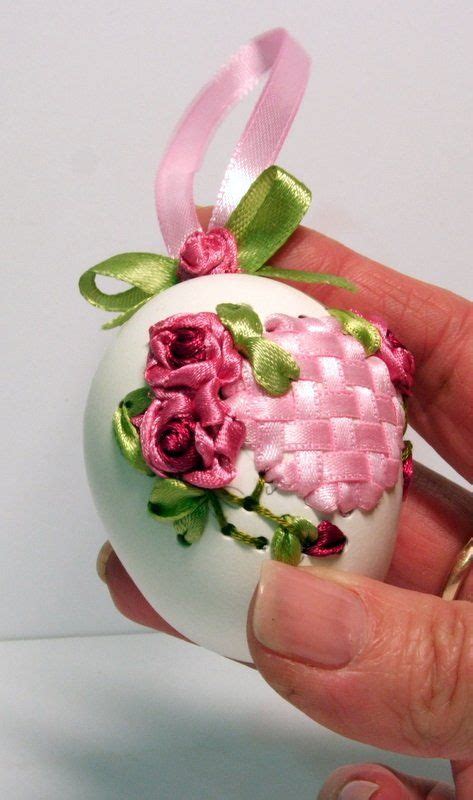 Вышивка лентами по яичной скорлупе Easter Crafts Crafts Floral Rings