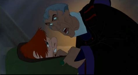 Quasimodo E Frollo
