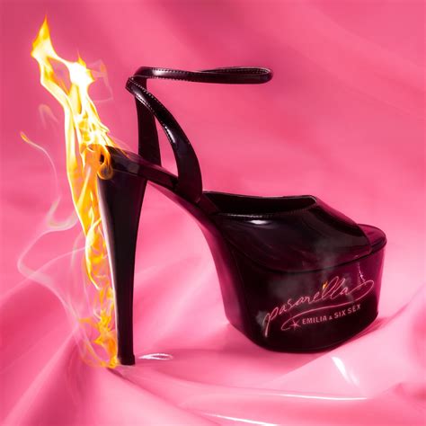 Pasarella 👠 By Emilia And Six Sex Single Dance Pop Reviews Ratings